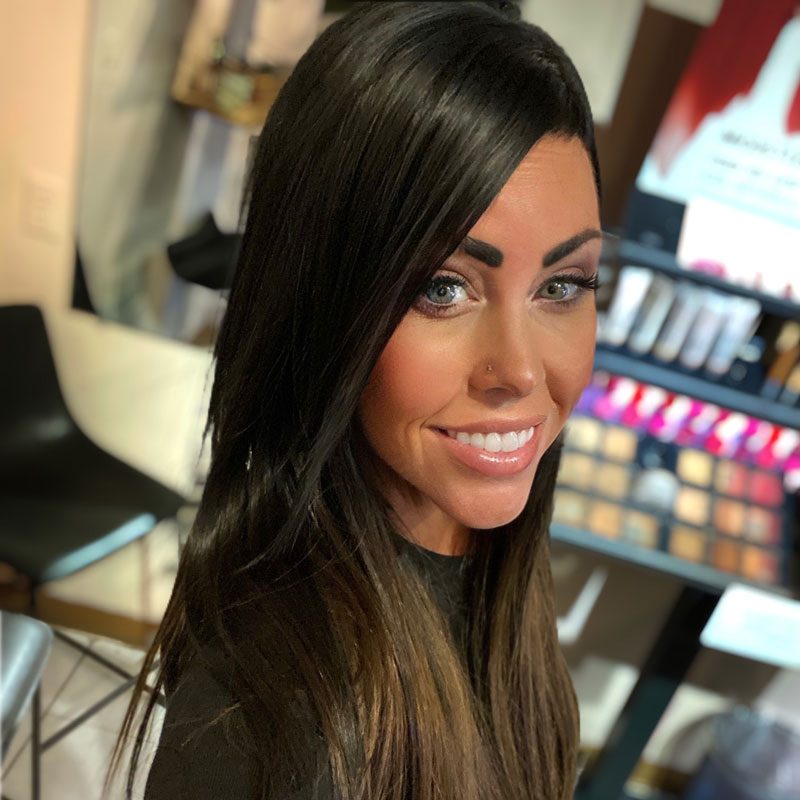 Lisa Walker's Instagram, Twitter & Facebook on IDCrawl